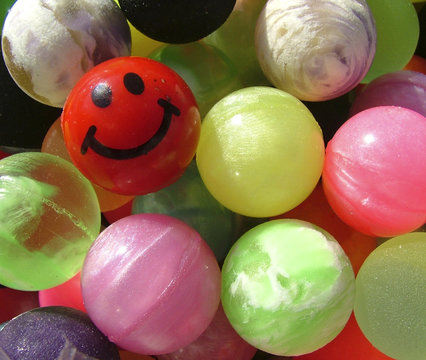 Flummi Bilder – Durchsuchen 2,319 Archivfotos, Vektorgrafiken und ...