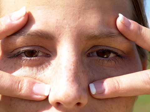 "Offene Augen" Bilder – Durchsuchen 39 Archivfotos, Vektorgrafiken und ...