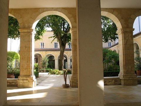 "Voute Images – Browse 3,148 Stock Photos, Vectors, and Video | Adobe Stock