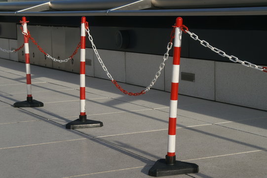 Absperrung-Bilder: Stock-Fotos & -Videos. | Adobe Stock