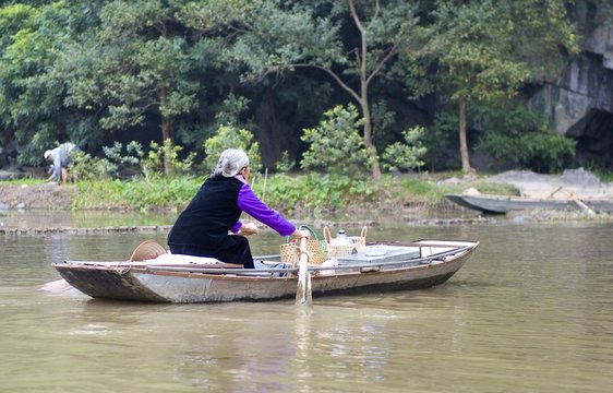รูปภาพSampan – เลือกดูภาพถ่ายสต็อก เวกเตอร์ และวิดีโอ3,238 | Adobe Stock