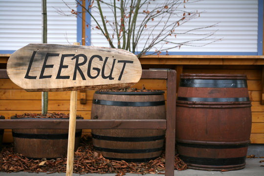 Leergut Bilder – Durchsuchen 524 Archivfotos, Vektorgrafiken und Videos ...