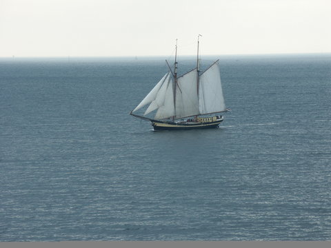 รูปภาพSegelschiffe – เลือกดูภาพถ่ายสต็อก เวกเตอร์ และวิดีโอ3,474 ...