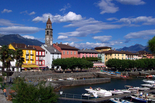 รูปภาพAscona – เลือกดูภาพถ่ายสต็อก เวกเตอร์ และวิดีโอ3,719 | Adobe Stock