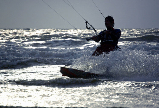 「Kiten」の画像 - 1,982 件の Stock 写真、ベクターおよびビデオ | Adobe Stock