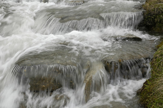 รูปภาพ"Torrent – เลือกดูภาพถ่ายสต็อก เวกเตอร์ และวิดีโอ150,571 | Adobe ...