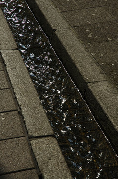 「Rinnstein」の写真素材 | 215件の無料イラスト画像 | Adobe Stock