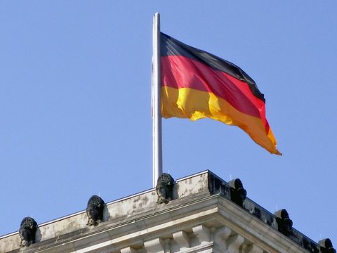 รูปภาพStaatssymbol – เลือกดูภาพถ่ายสต็อก เวกเตอร์ และวิดีโอ1,762 ...