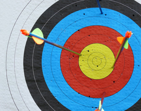 「Gezielt」の画像 - 644 件の Stock 写真、ベクターおよびビデオ | Adobe Stock