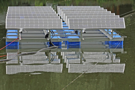 Solar-Energie Bilder – Durchsuchen 80 Archivfotos, Vektorgrafiken und ...