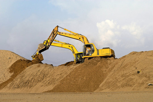Pelleteuses Images – Browse 129 Stock Photos, Vectors, and Video ...