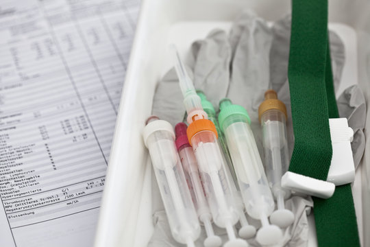 Imágenes de Blutanalyse: descubre bancos de fotos, ilustraciones ...