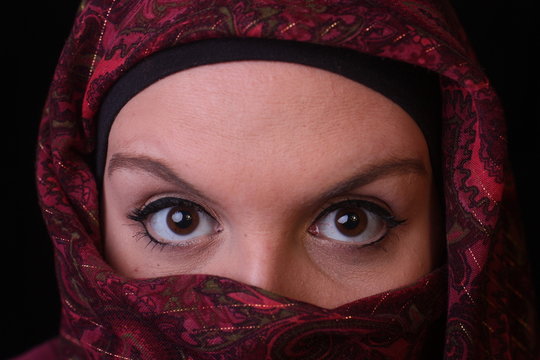 Tschador Images – Browse 51 Stock Photos, Vectors, and Video | Adobe Stock