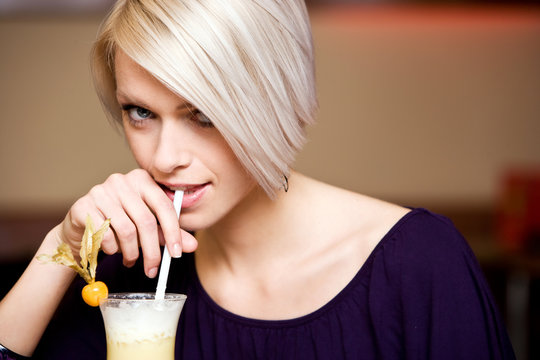 รูปภาพAdrett – เลือกดูภาพถ่ายสต็อก เวกเตอร์ และวิดีโอ2,347 | Adobe Stock