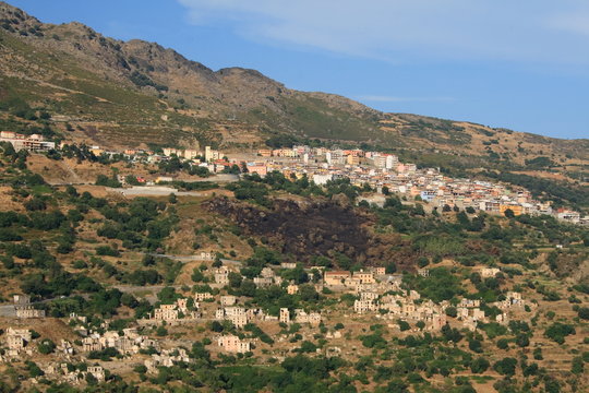 Gairo 이미지 – 찾아보기 402 스톡 사진, 벡터 및 비디오 | Adobe Stock