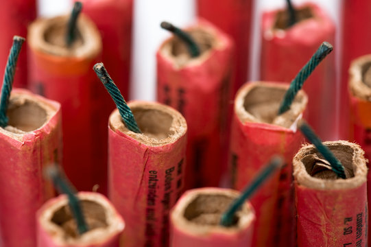 รูปภาพDynamit – เลือกดูภาพถ่ายสต็อก เวกเตอร์ และวิดีโอ1,039 | Adobe Stock