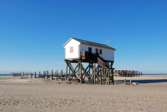 รูปภาพSt.peter-Ording – เลือกดูภาพถ่ายสต็อก เวกเตอร์ และวิดีโอ2,492 ...