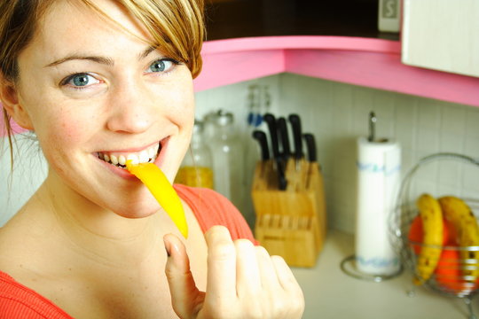 Abschmecken 画像 - 参照 1,899 Stock 写真、ベクターおよびビデオ | Adobe Stock