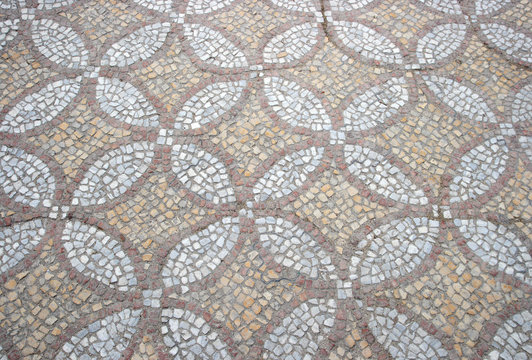 Mosaikpflaster Bilder – Durchsuchen 26,088 Archivfotos, Vektorgrafiken und Videos | Adobe Stock