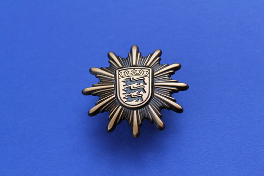 Polizeistern Bilder – Durchsuchen 31 Archivfotos, Vektorgrafiken und ...