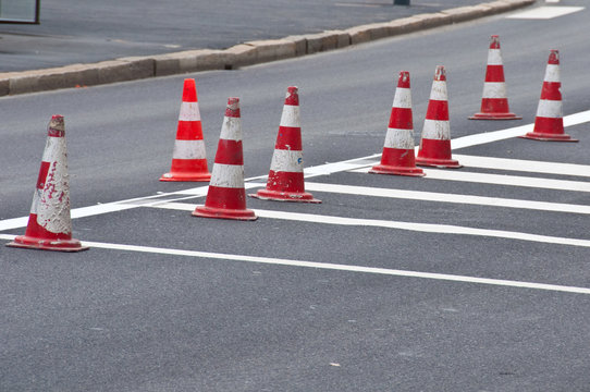 Birilli Imagens – Procure 232 fotos, vetores e vídeos | Adobe Stock