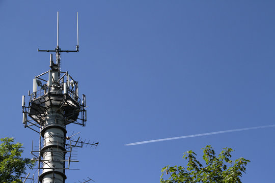 รูปภาพTelefonmast – เลือกดูภาพถ่ายสต็อก เวกเตอร์ และวิดีโอ235 | Adobe Stock