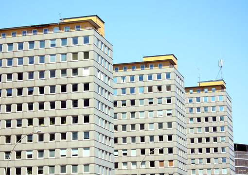 Platzmangel 이미지 – 찾아보기 155 스톡 사진, 벡터 및 비디오 | Adobe Stock