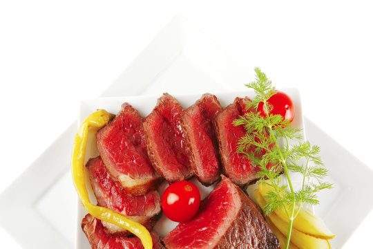 Underdone bilder – Bläddra bland 474 stockfoton, vektorer och videor ...