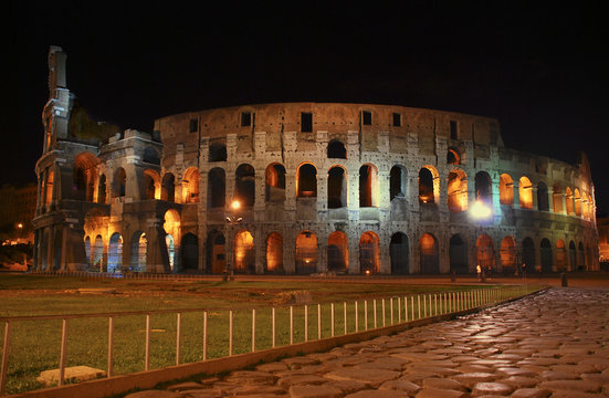 รูปภาพColliseum – เลือกดูภาพถ่ายสต็อก เวกเตอร์ และวิดีโอ91,214 | Adobe ...