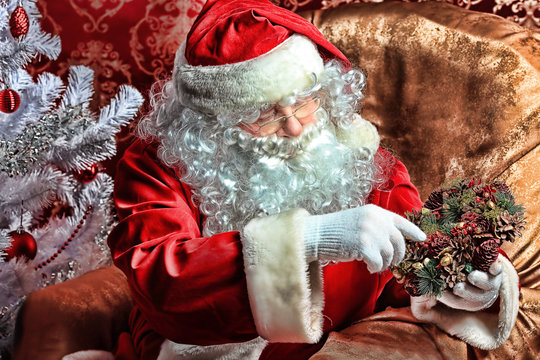 Snata Images – Browse 189 Stock Photos, Vectors, and Video | Adobe Stock