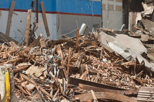 Distruction Bilder – Durchsuchen 1,087 Archivfotos, Vektorgrafiken und ...
