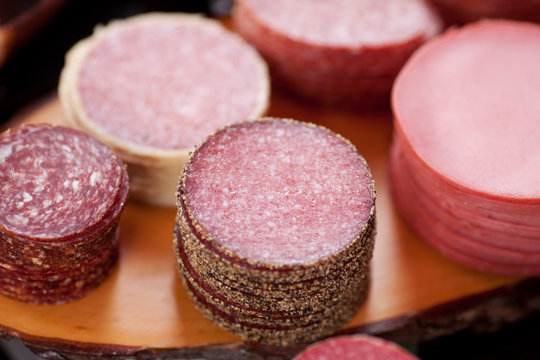 รูปภาพCervelatwurst – เลือกดูภาพถ่ายสต็อก เวกเตอร์ และวิดีโอ106 | Adobe ...