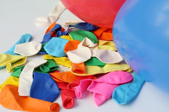 Ballons De Baudruche の写真素材 125件の無料イラスト画像 Adobe Stock