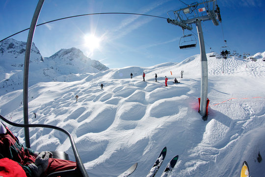 Piste De Ski Images – Browse 1,758 Stock Photos, Vectors, and Video ...