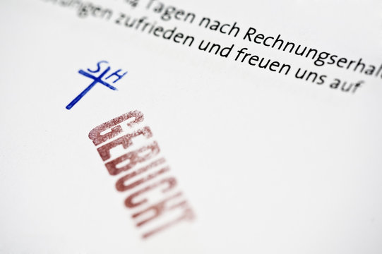 「Gebucht」の写真素材 | 227件の無料イラスト画像 | Adobe Stock