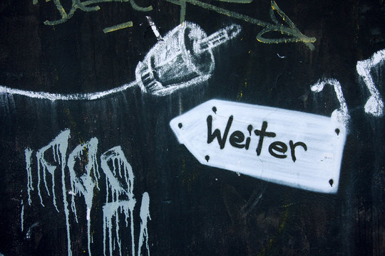 Weitergehen bilder – Bläddra bland 124 stockfoton, vektorer och videor ...