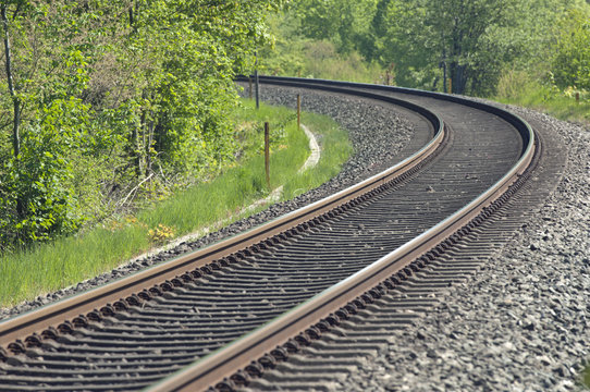 Bahnschienen Bilder – Durchsuchen 39,153 Archivfotos, Vektorgrafiken ...