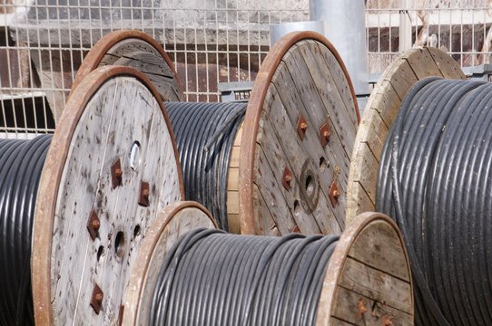 รูปภาพErdkabel – เลือกดูภาพถ่ายสต็อก เวกเตอร์ และวิดีโอ525 | Adobe Stock