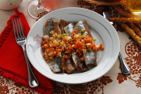 Arenque Images – Browse 263 Stock Photos, Vectors, and Video | Adobe Stock