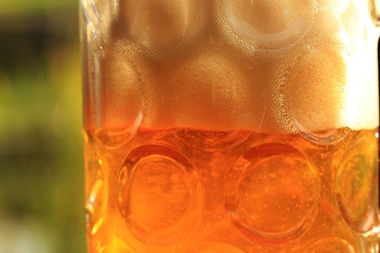 Masskrug bilder – Bläddra bland 3,351 stockfoton, vektorer och videor ...