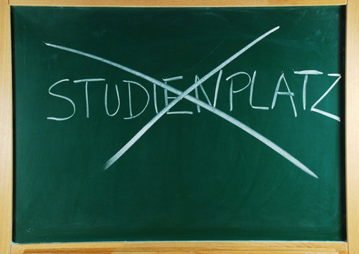 Studienplatz Bilder – Durchsuchen 285 Archivfotos, Vektorgrafiken und ...