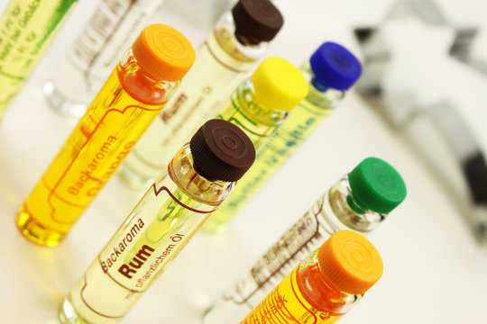 Aromen bilder – Bläddra bland 1,509 stockfoton, vektorer och videor ...
