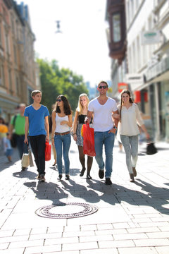 Shoppen Bilder – Durchsuchen 27,528 Archivfotos, Vektorgrafiken und ...