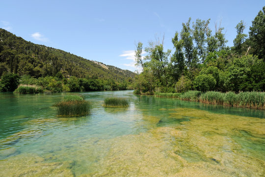 "En Aval"-Bilder: Stock-Fotos & -Videos. | Adobe Stock