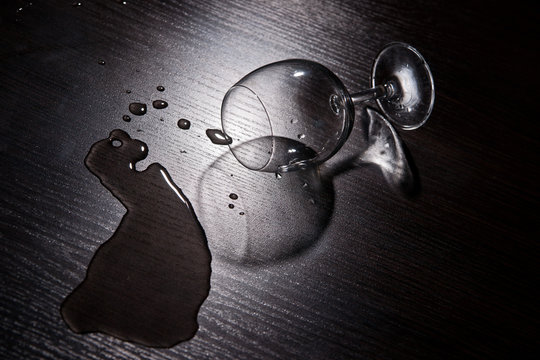 Vergießen Bilder – Durchsuchen 5,805 Archivfotos, Vektorgrafiken und ...