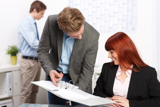 「Erkundigen」の画像 - 280 件の Stock 写真、ベクターおよびビデオ | Adobe Stock