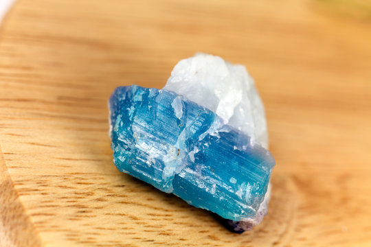 Saphir 이미지 – 찾아보기 1,126 스톡 사진, 벡터 및 비디오 | Adobe Stock