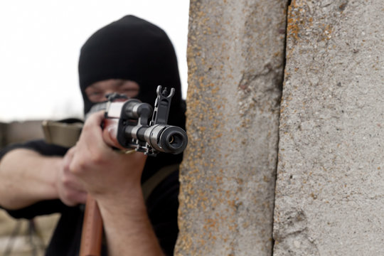 รูปภาพGunpoint – เลือกดูภาพถ่ายสต็อก เวกเตอร์ และวิดีโอ4,777 | Adobe Stock