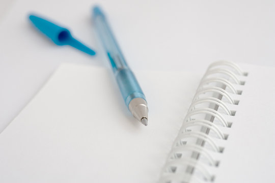 Note-Taking Images – Browse 51,971 Stock Photos, Vectors, and Video ...