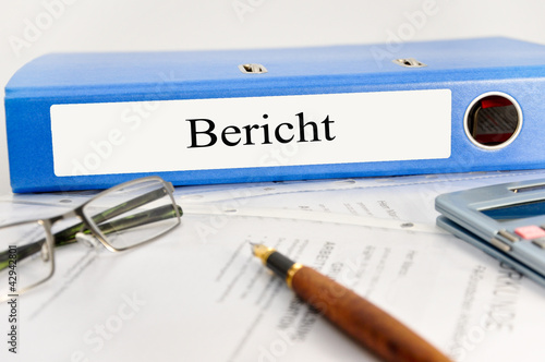 "Bericht" Stockfotos und lizenzfreie Bilder auf Fotolia.com - Bild 42942801